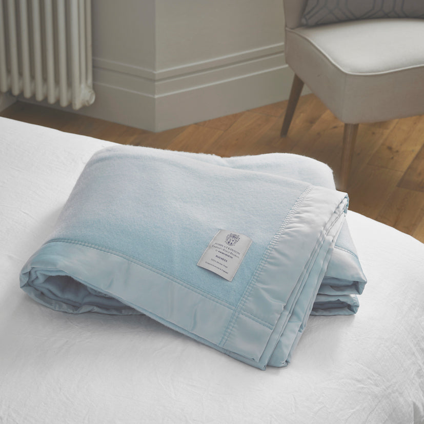 Wool Blankets | Cashmere Blankets | Witney Blankets | UK